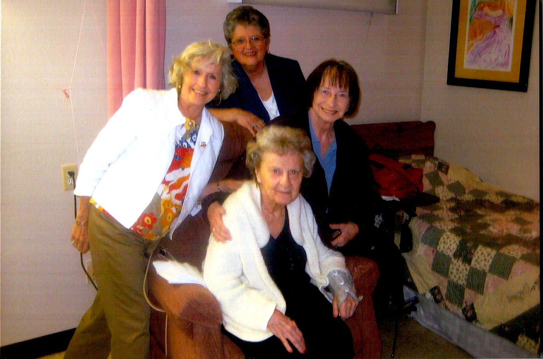 Dottie´s Mother - Casa Aleluya